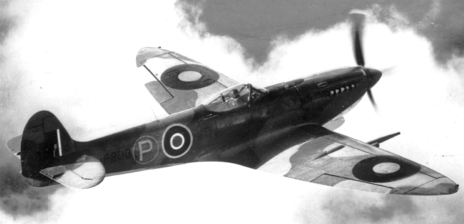 RAF Warplanes: Supermarine Spitfire Mk. VII and Mk. VIII ...
