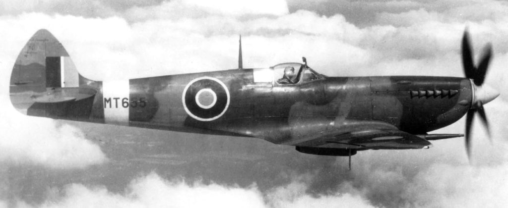 RAF Warplanes: Supermarine Spitfire Mk. VII and Mk. VIII ...